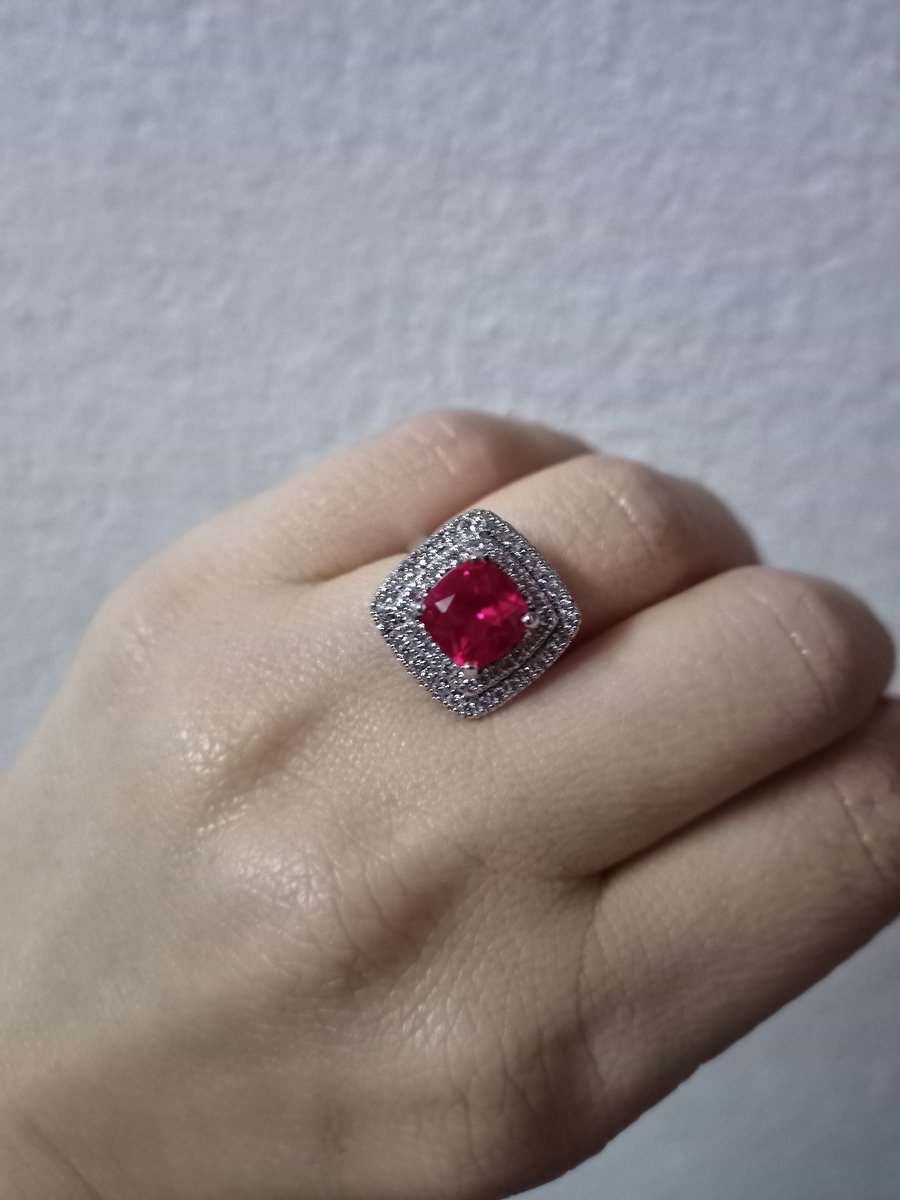 Серебряное кольцо с сапфирами SUNLIGHT: белое серебро 925 пробы, сапфир ...